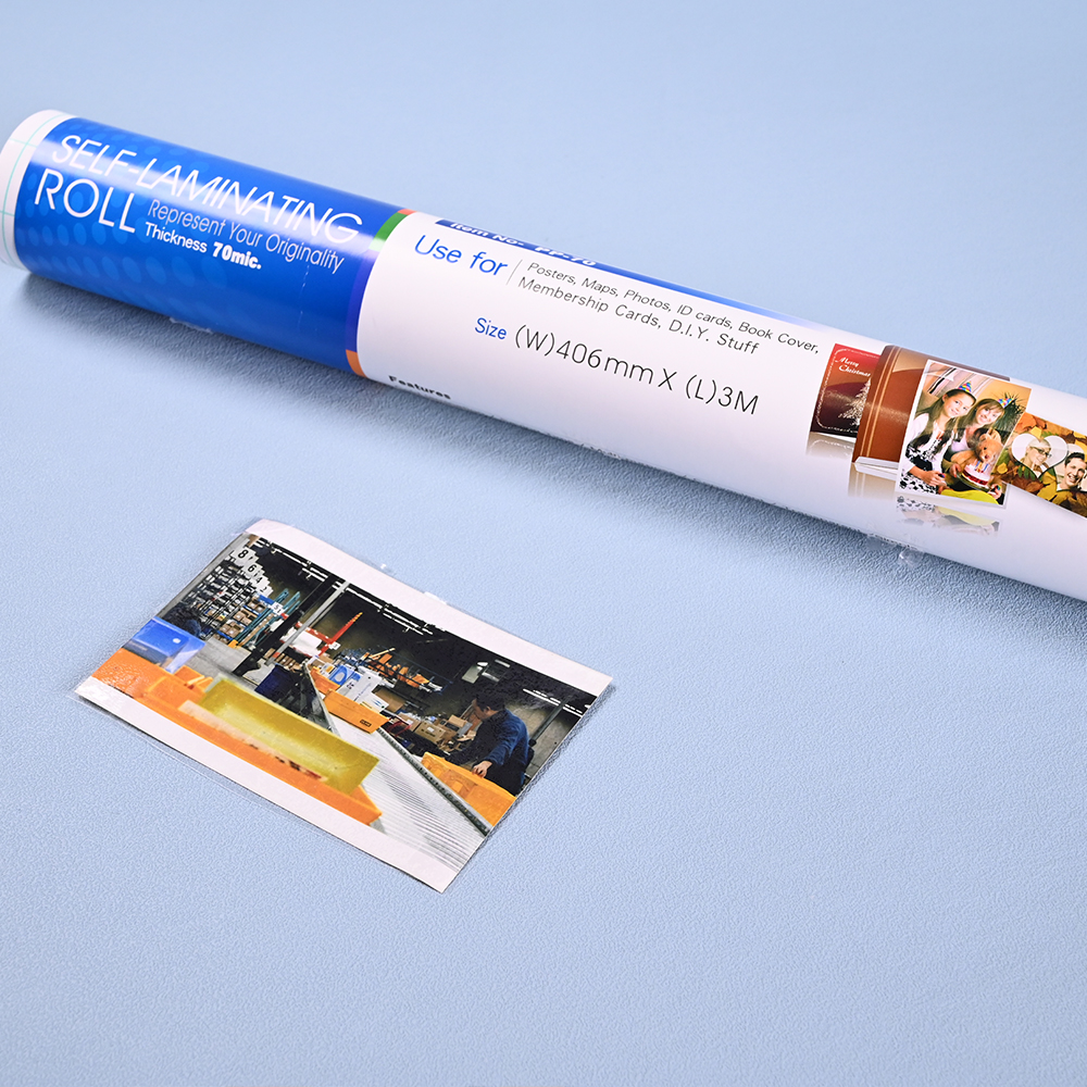 Single-Sided Self-Adhesive Laminating Roll for DIY Cutting, 406 mm x 3m ...