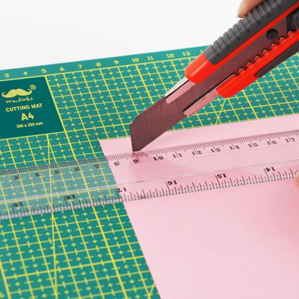 Cutting Mat with Grids and Angles - Moustache®