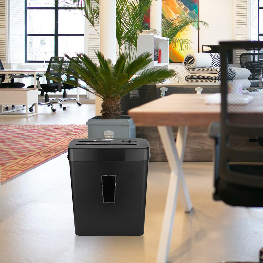 8-Sheet Paper And Credit Card Cross-Cut Shredder with 13L Bin - Moustache®